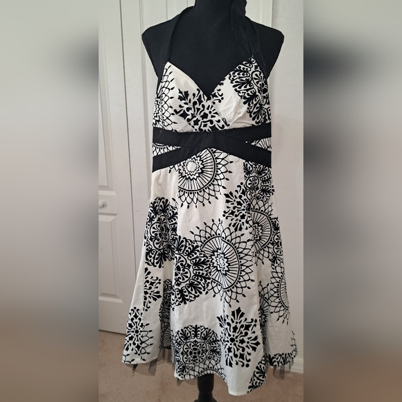 Ruby Rox | Dresses | Ruby Rox Black And White Sleeveless Halter ...